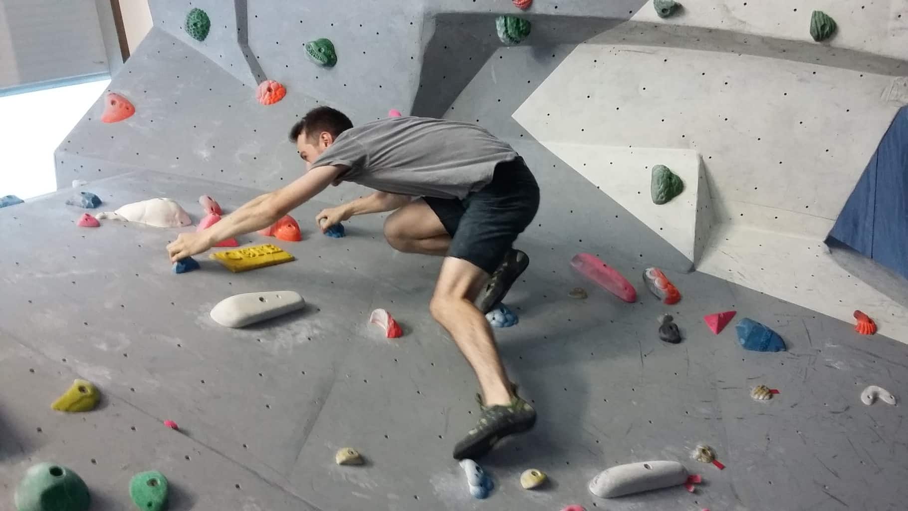 Sports for Fitness & Super Strength - Bouldering » The MALESTROM